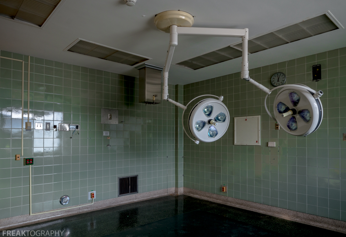 Abandoned Hospital and Autopsy Room | Freaktography